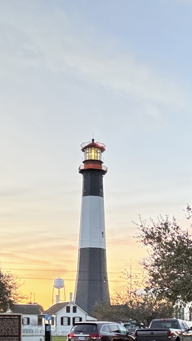 Leading Through the Storm: The Lighthouse Metaphor for Effective ...